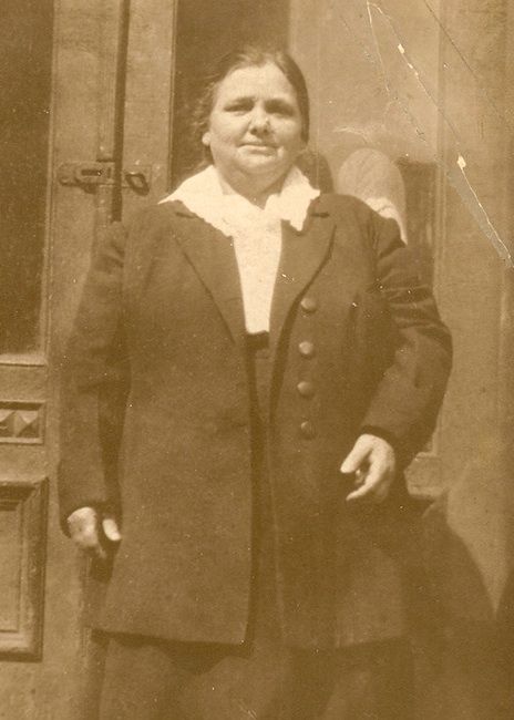 First Immigrant Ellis Island Pictures Found - MyHeritage Blog